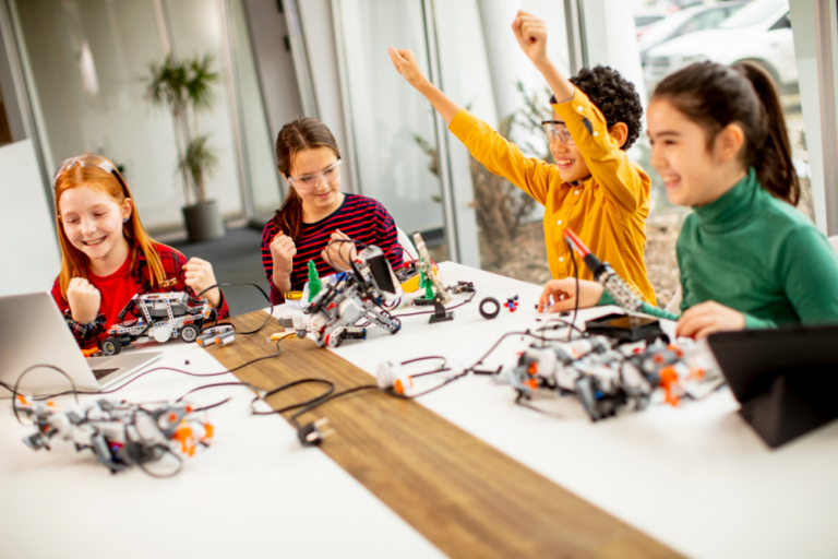 Why Coding and Robotics Are Popular Among Montessori Students ...